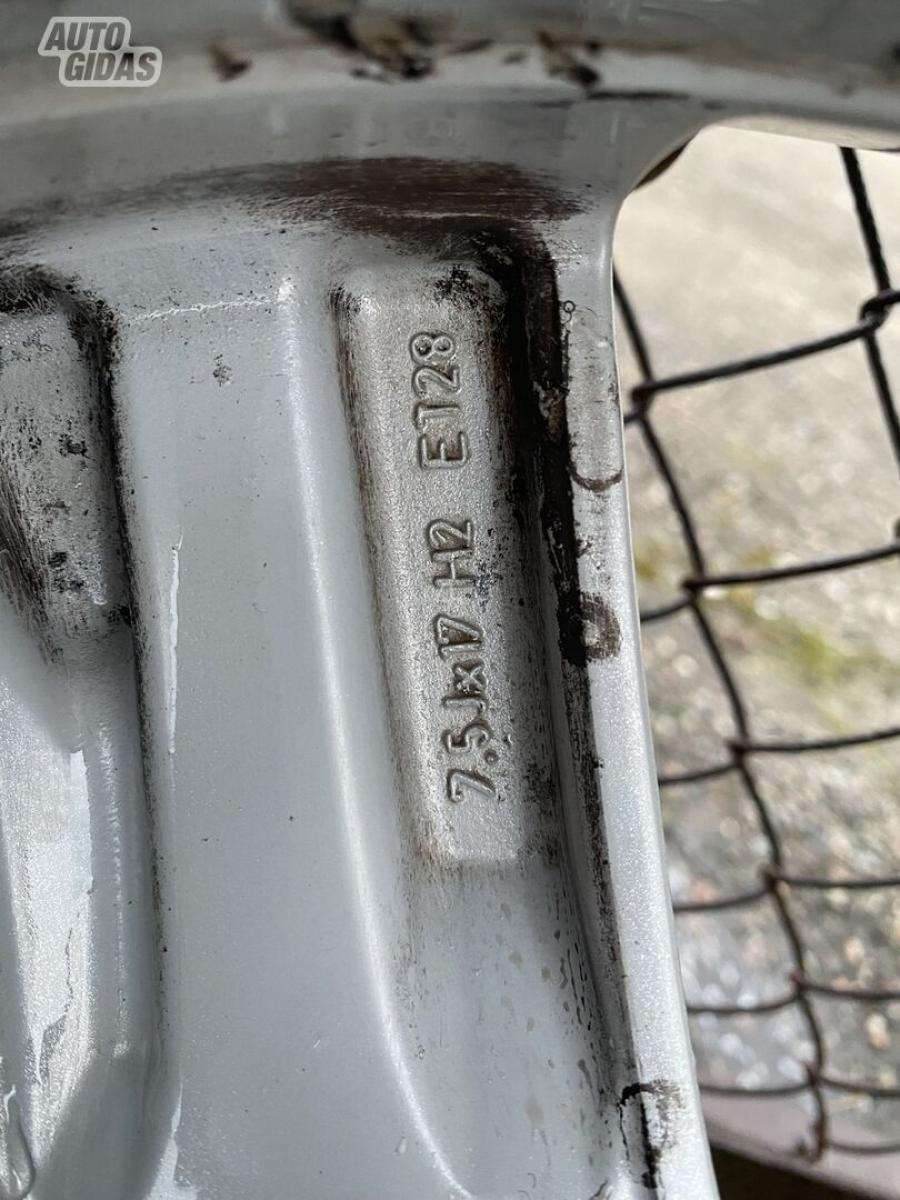 Pelēks Audi A4 2001 Kauņa, ar dzinēja tilpumu 1.90 L un nobraukumu 400 tūkst. km par 600 €, foto 18 vietnē AUTOMOTO.COM.LV