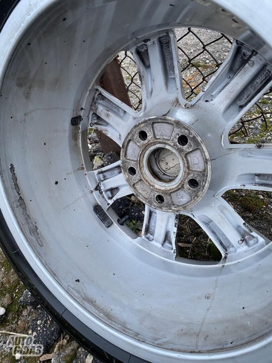 Pelēks Audi A4 2001 Kauņa, ar dzinēja tilpumu 1.90 L un nobraukumu 400 tūkst. km par 600 €, foto 21 vietnē AUTOMOTO.COM.LV