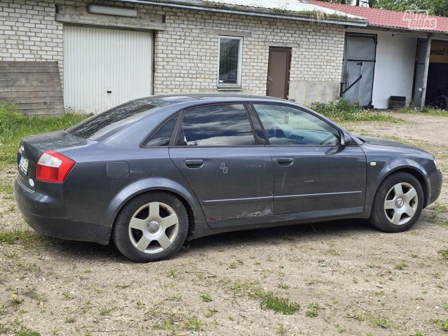 Серый Ауди А4 2001 в Радвилишкис, объемом двигателя 2.00 л и пробегом 358 тыс. км за 600 €, фото 6 на AUTOMOTO.COM.LV
