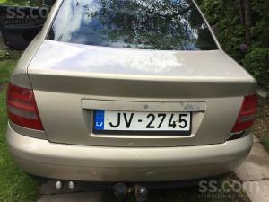 Pelēks Audi A4 2001 Daugavpils, ar dzinēja tilpumu 1.90 L un nobraukumu 248 tūkst. km par 2400 €, foto 5 vietnē AUTOMOTO.COM.LV