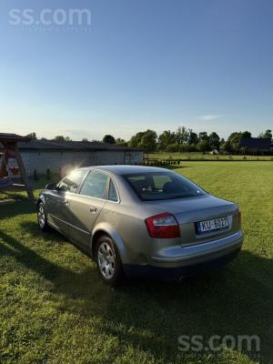 Pelēks Audi A4 2001 Rēzekne, ar dzinēja tilpumu 2.00 L un nobraukumu 255 tūkst. km par 1100 €, foto 5 vietnē AUTOMOTO.COM.LV