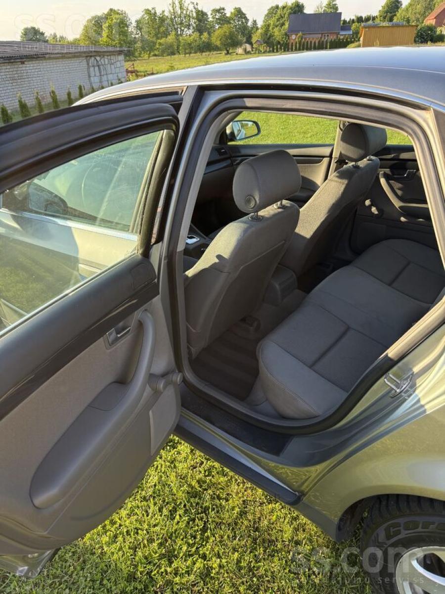 Pelēks Audi A4 2001 Rēzekne, ar dzinēja tilpumu 2.00 L un nobraukumu 255 tūkst. km par 1100 €, foto 7 vietnē AUTOMOTO.COM.LV