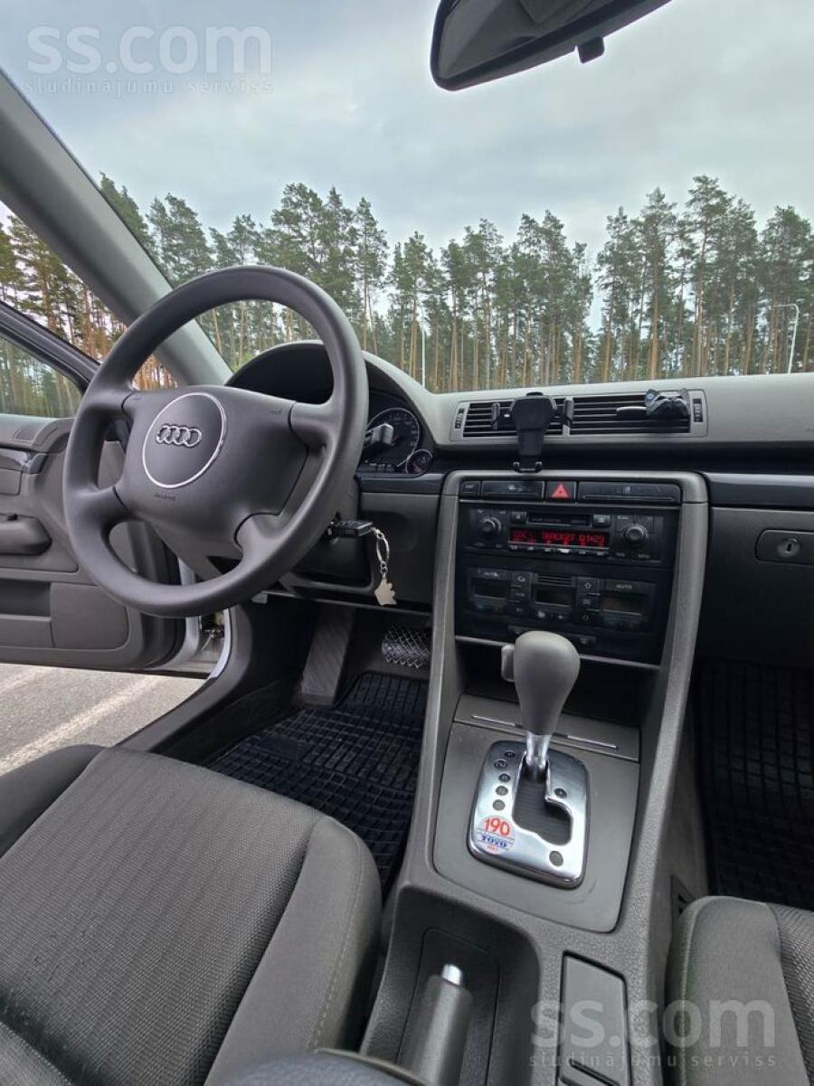 Pelēks Audi A4 2001 Rīga, ar dzinēja tilpumu 2.00 L un nobraukumu 241 tūkst. km par 2200 €, foto 7 vietnē AUTOMOTO.COM.LV