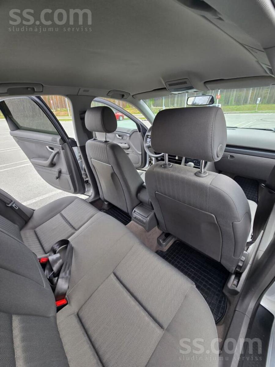 Pelēks Audi A4 2001 Rīga, ar dzinēja tilpumu 2.00 L un nobraukumu 241 tūkst. km par 2200 €, foto 8 vietnē AUTOMOTO.COM.LV