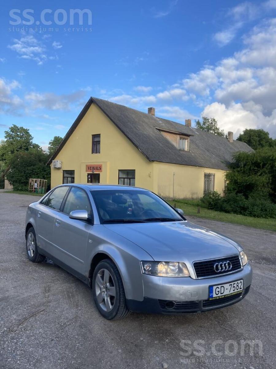 Grey Audi A4 2001 in Cesis, with an engine capacity of 2.00 L and mileage of 223 thousand km for 1250 €, photo 3 on AUTOMOTO.COM.LV