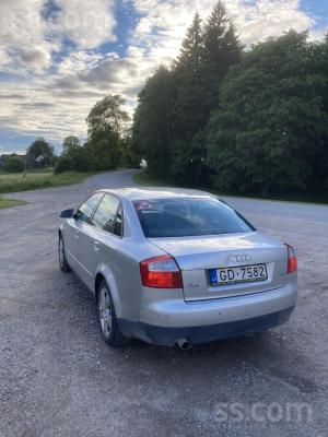 Grey Audi A4 2001 in Cesis, with an engine capacity of 2.00 L and mileage of 223 thousand km for 1250 €, photo 5 on AUTOMOTO.COM.LV