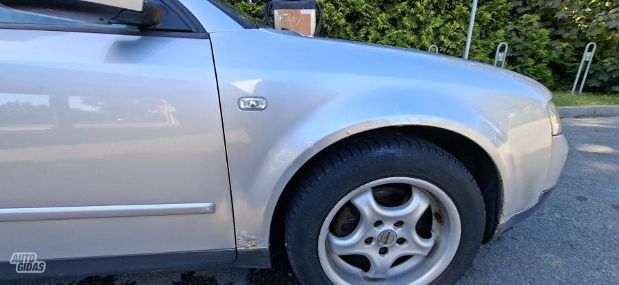Pelēks Audi A4 2001 Klaipėda, ar dzinēja tilpumu 2.00 L un nobraukumu 250 tūkst. km par 1600 €, foto 7 vietnē AUTOMOTO.COM.LV