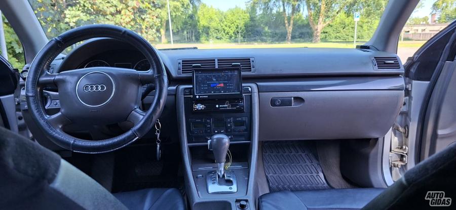 Pelēks Audi A4 2001 Klaipėda, ar dzinēja tilpumu 2.00 L un nobraukumu 250 tūkst. km par 1600 €, foto 9 vietnē AUTOMOTO.COM.LV