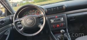 Grey Audi A4 2001 in Riga, with an engine capacity of 1.80 L and mileage of 323 thousand km for 1490 €, photo 4 on AUTOMOTO.COM.LV