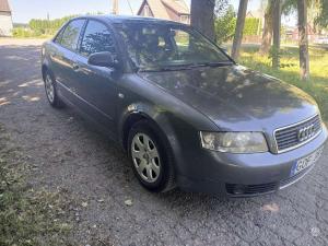 Grey Audi A4 2001 in Siauliai, with an engine capacity of 2.00 L and mileage of 375 thousand km for 1200 €, photo 3 on AUTOMOTO.COM.LV