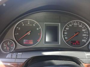 Grey Audi A4 2001 in Siauliai, with an engine capacity of 2.00 L and mileage of 375 thousand km for 1200 €, photo 11 on AUTOMOTO.COM.LV