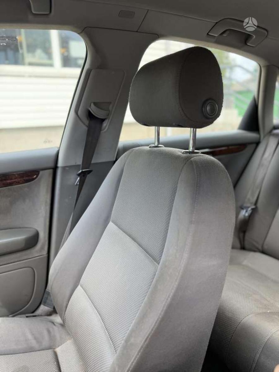 Grey Audi A4 2001 in Kaunas, with an engine capacity of 1.90 L and mileage of 499 thousand km for 550 €, photo 24 on AUTOMOTO.COM.LV