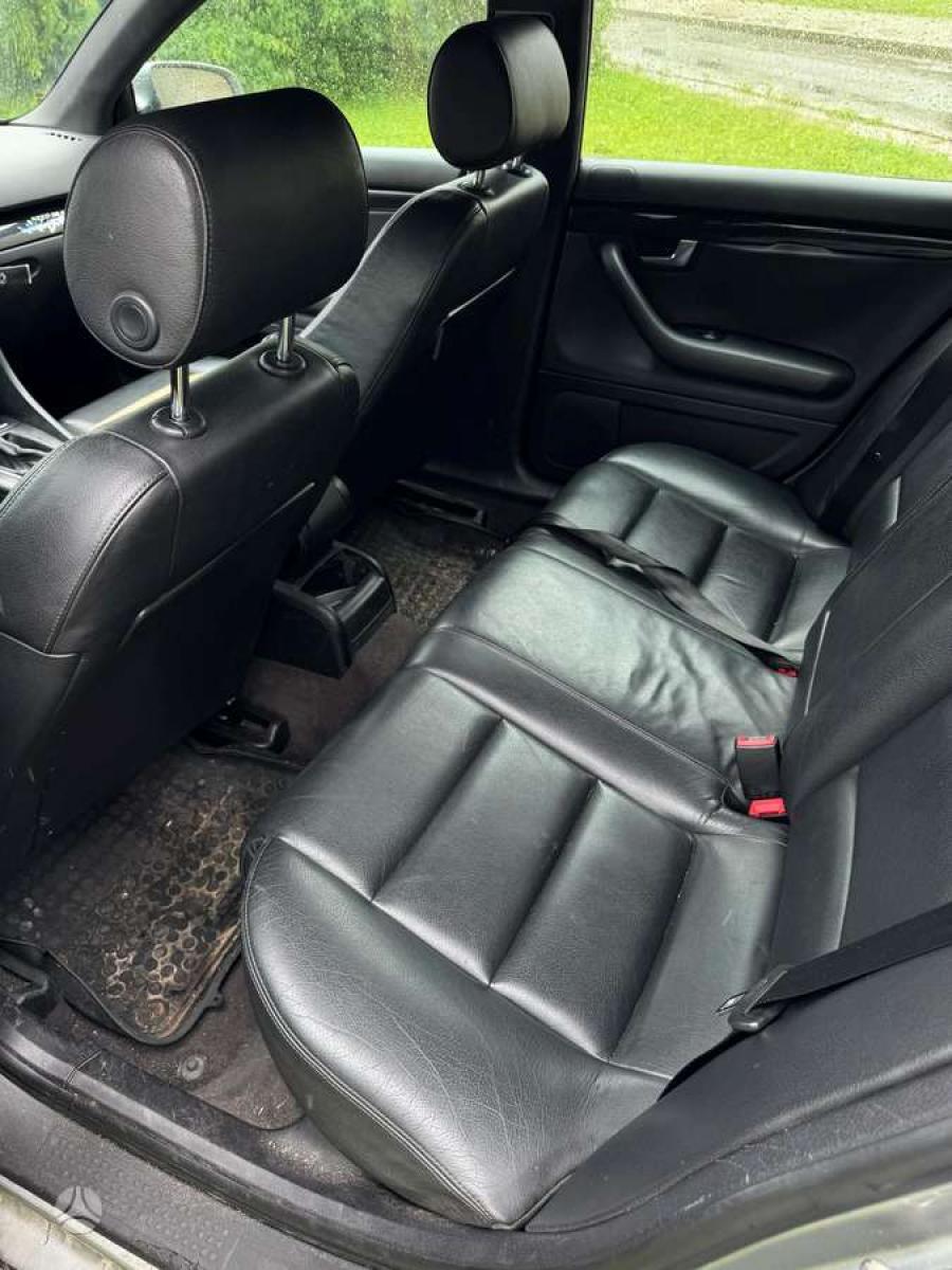 Pelēks Audi A4 2001 Viļņa, ar dzinēja tilpumu 1.90 L un nobraukumu 297 tūkst. km par 850 €, foto 7 vietnē AUTOMOTO.COM.LV