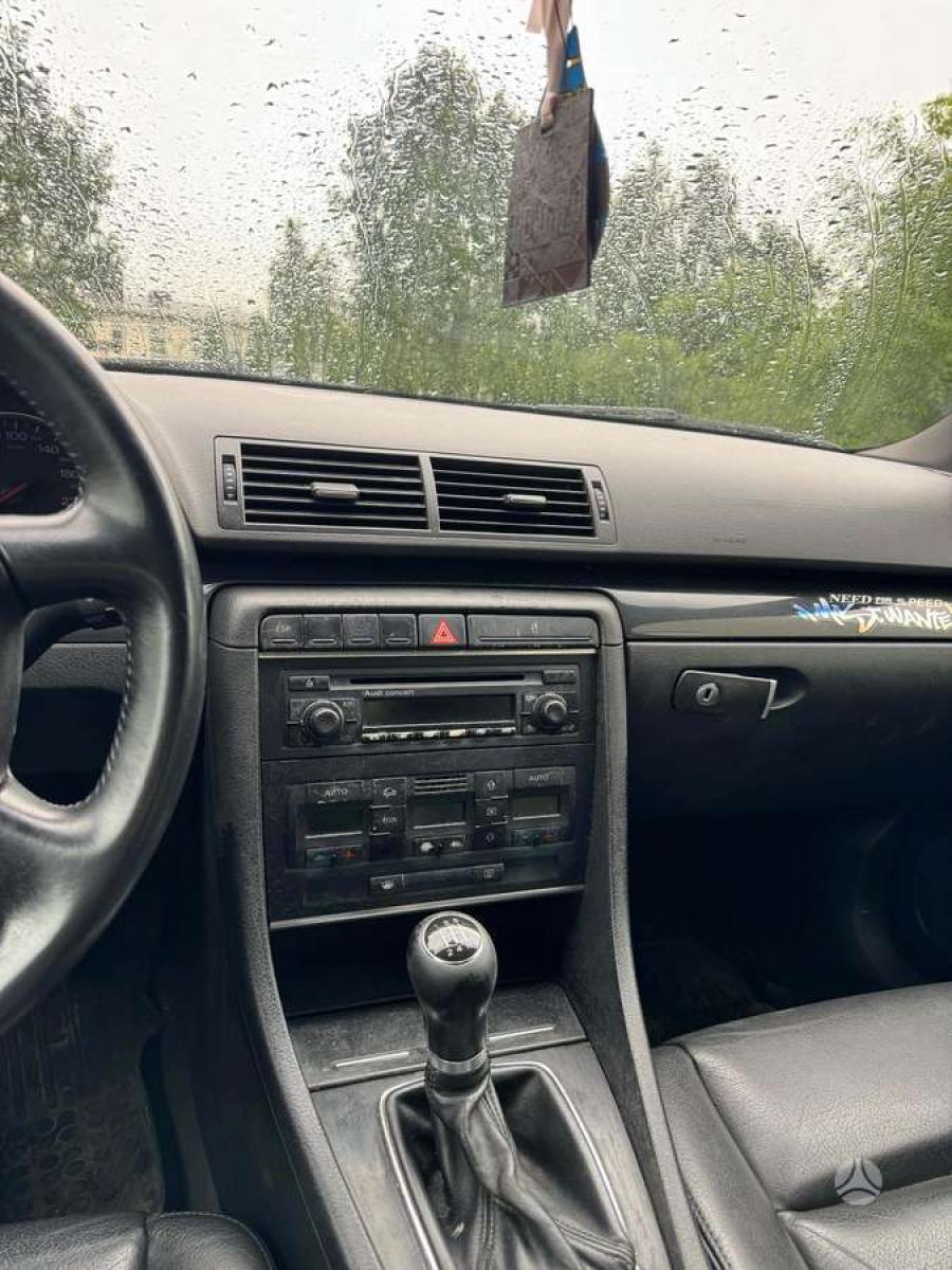 Pelēks Audi A4 2001 Viļņa, ar dzinēja tilpumu 1.90 L un nobraukumu 297 tūkst. km par 850 €, foto 8 vietnē AUTOMOTO.COM.LV