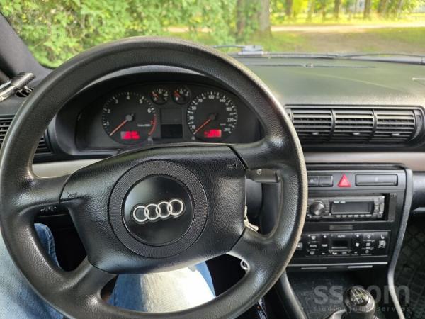 Grey Audi A4 2001 in Limbazi, with an engine capacity of 1.60 L and mileage of 222 thousand km for 1070 €, photo 6 on AUTOMOTO.COM.LV