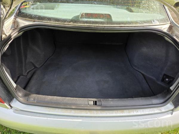 Grey Audi A4 2001 in Limbazi, with an engine capacity of 1.60 L and mileage of 222 thousand km for 1070 €, photo 7 on AUTOMOTO.COM.LV