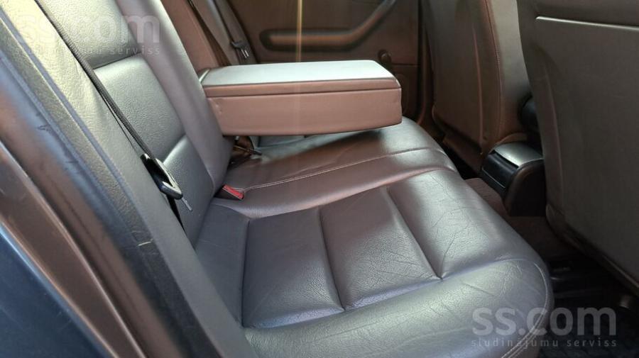 Pelēks Audi A4 2001 Daugavpils, ar dzinēja tilpumu 1.90 L un nobraukumu 408 tūkst. km par 1450 €, foto 13 vietnē AUTOMOTO.COM.LV