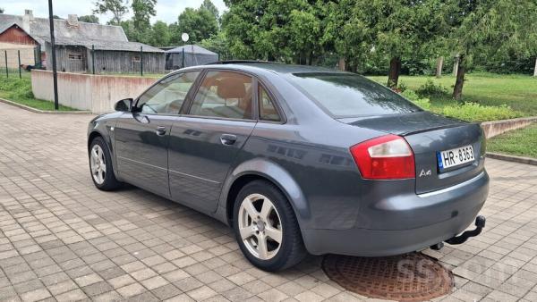 Pelēks Audi A4 2001 Rēzekne, ar dzinēja tilpumu 1.90 L un nobraukumu 0 tūkst. km par 1800 €, foto 4 vietnē AUTOMOTO.COM.LV