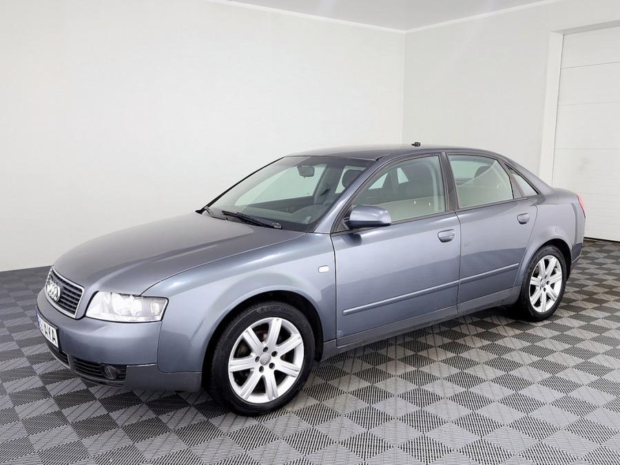 Pelēks Audi A4 2001 Tallina, ar dzinēja tilpumu 1.90 L un nobraukumu 289 tūkst. km par 999 €, foto 10 vietnē AUTOMOTO.COM.LV