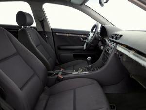 Pelēks Audi A4 2001 Tallina, ar dzinēja tilpumu 1.90 L un nobraukumu 289 tūkst. km par 999 €, foto 14 vietnē AUTOMOTO.COM.LV