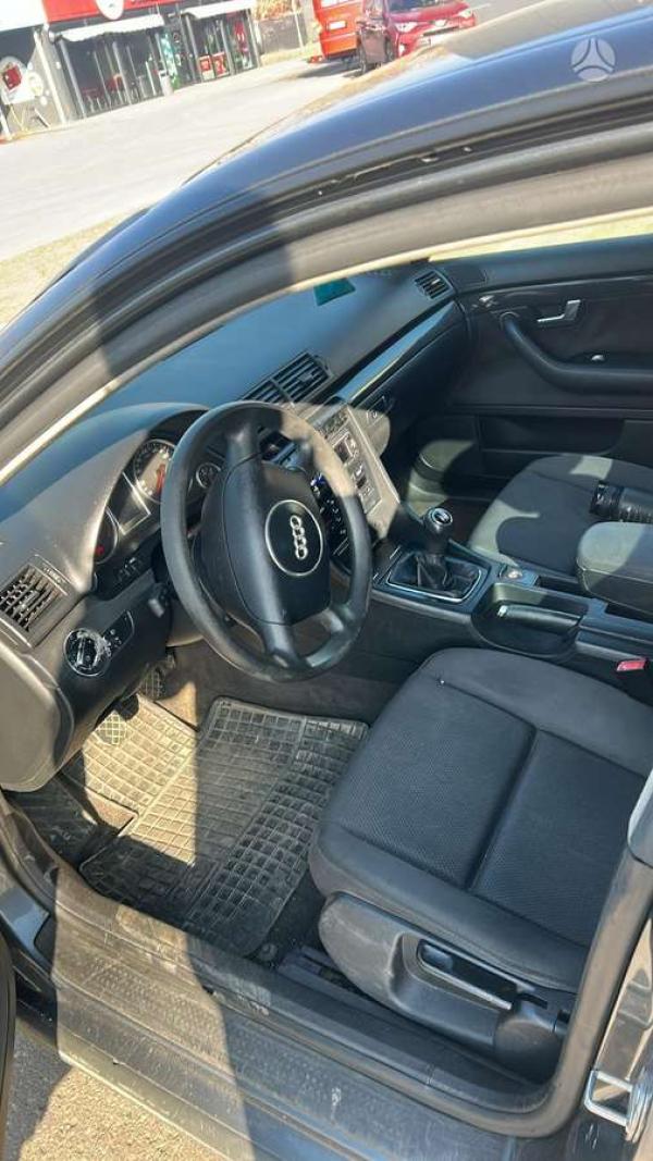 Grey Audi A4 2001 in Kaunas, with an engine capacity of 1.90 L and mileage of 396 thousand km for 1350 €, photo 5 on AUTOMOTO.COM.LV