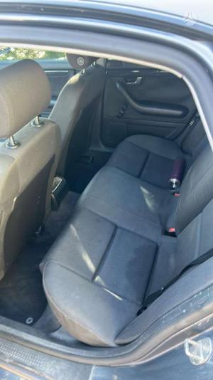 Pelēks Audi A4 2001 Kauņa, ar dzinēja tilpumu 1.90 L un nobraukumu 396 tūkst. km par 1350 €, foto 8 vietnē AUTOMOTO.COM.LV