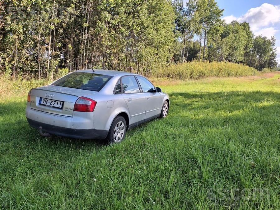 Серый Ауди А4 2001 в Рига, объемом двигателя 1.90 л и пробегом 477 тыс. км за 990 €, фото 4 на AUTOMOTO.COM.LV