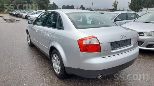 Pelēks Audi A4 2001 Rīga, ar dzinēja tilpumu 2.00 L un nobraukumu 110 tūkst. km par 3100 €, foto 6 vietnē AUTOMOTO.COM.LV