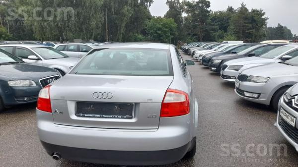 Pelēks Audi A4 2001 Rīga, ar dzinēja tilpumu 2.00 L un nobraukumu 110 tūkst. km par 3100 €, foto 9 vietnē AUTOMOTO.COM.LV