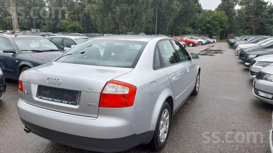 Pelēks Audi A4 2001 Rīga, ar dzinēja tilpumu 2.00 L un nobraukumu 110 tūkst. km par 3100 €, foto 11 vietnē AUTOMOTO.COM.LV
