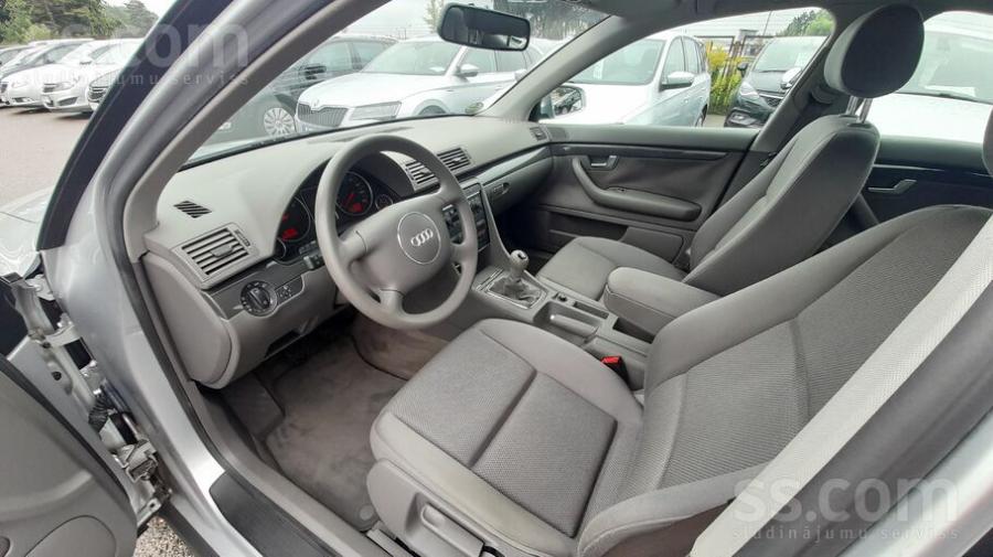 Pelēks Audi A4 2001 Rīga, ar dzinēja tilpumu 2.00 L un nobraukumu 110 tūkst. km par 3100 €, foto 14 vietnē AUTOMOTO.COM.LV