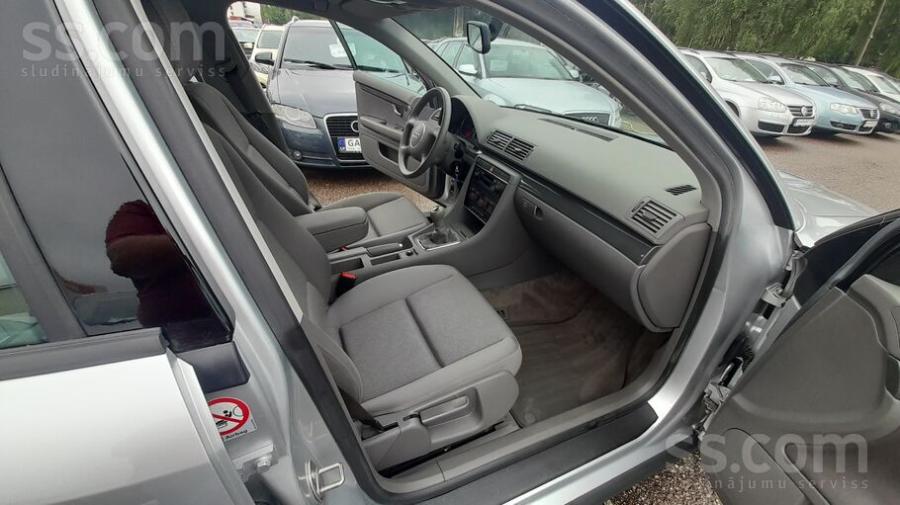Pelēks Audi A4 2001 Rīga, ar dzinēja tilpumu 2.00 L un nobraukumu 110 tūkst. km par 3100 €, foto 21 vietnē AUTOMOTO.COM.LV