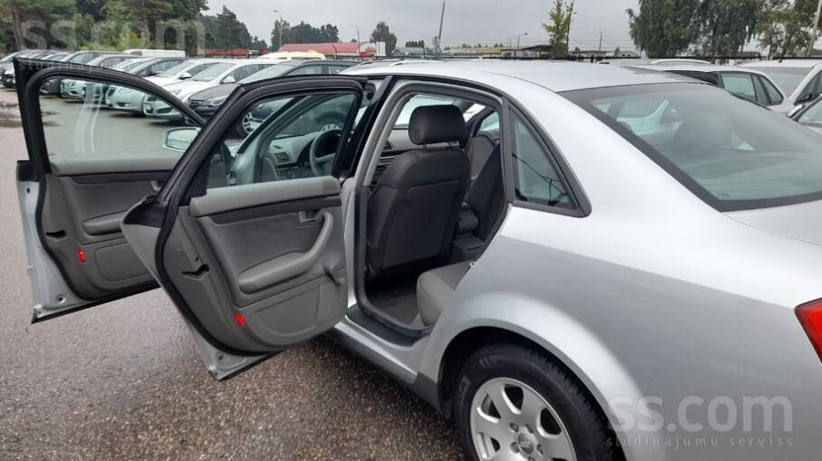 Pelēks Audi A4 2001 Rīga, ar dzinēja tilpumu 2.00 L un nobraukumu 110 tūkst. km par 3100 €, foto 32 vietnē AUTOMOTO.COM.LV