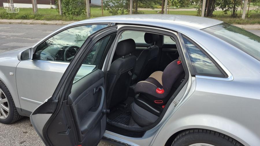 Pelēks Audi A4 2001 Utena, ar dzinēja tilpumu 1.90 L un nobraukumu 430 tūkst. km par 1050 €, foto 15 vietnē AUTOMOTO.COM.LV