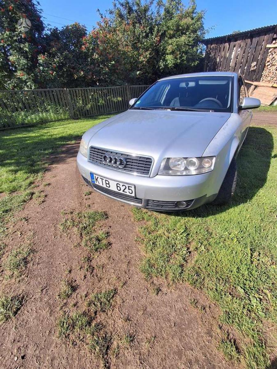 Grey Audi A4 2001 in Ukmerge, with an engine capacity of 1.60 L and mileage of 247 thousand km for 600 €, photo 1 on AUTOMOTO.COM.LV
