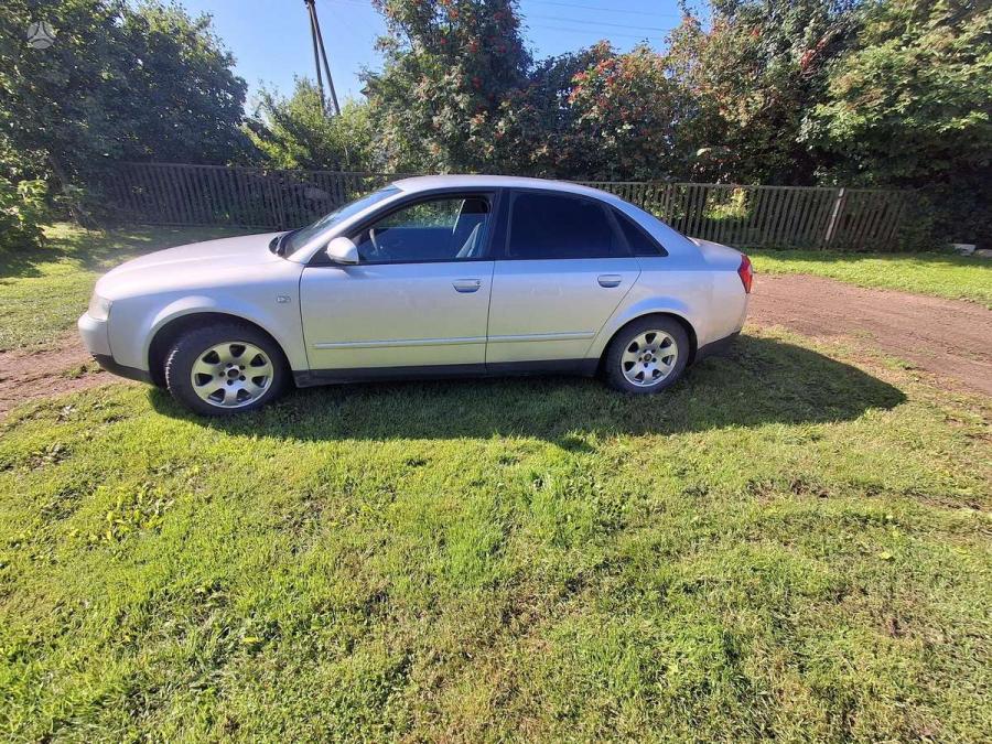 Grey Audi A4 2001 in Ukmerge, with an engine capacity of 1.60 L and mileage of 247 thousand km for 600 €, photo 3 on AUTOMOTO.COM.LV