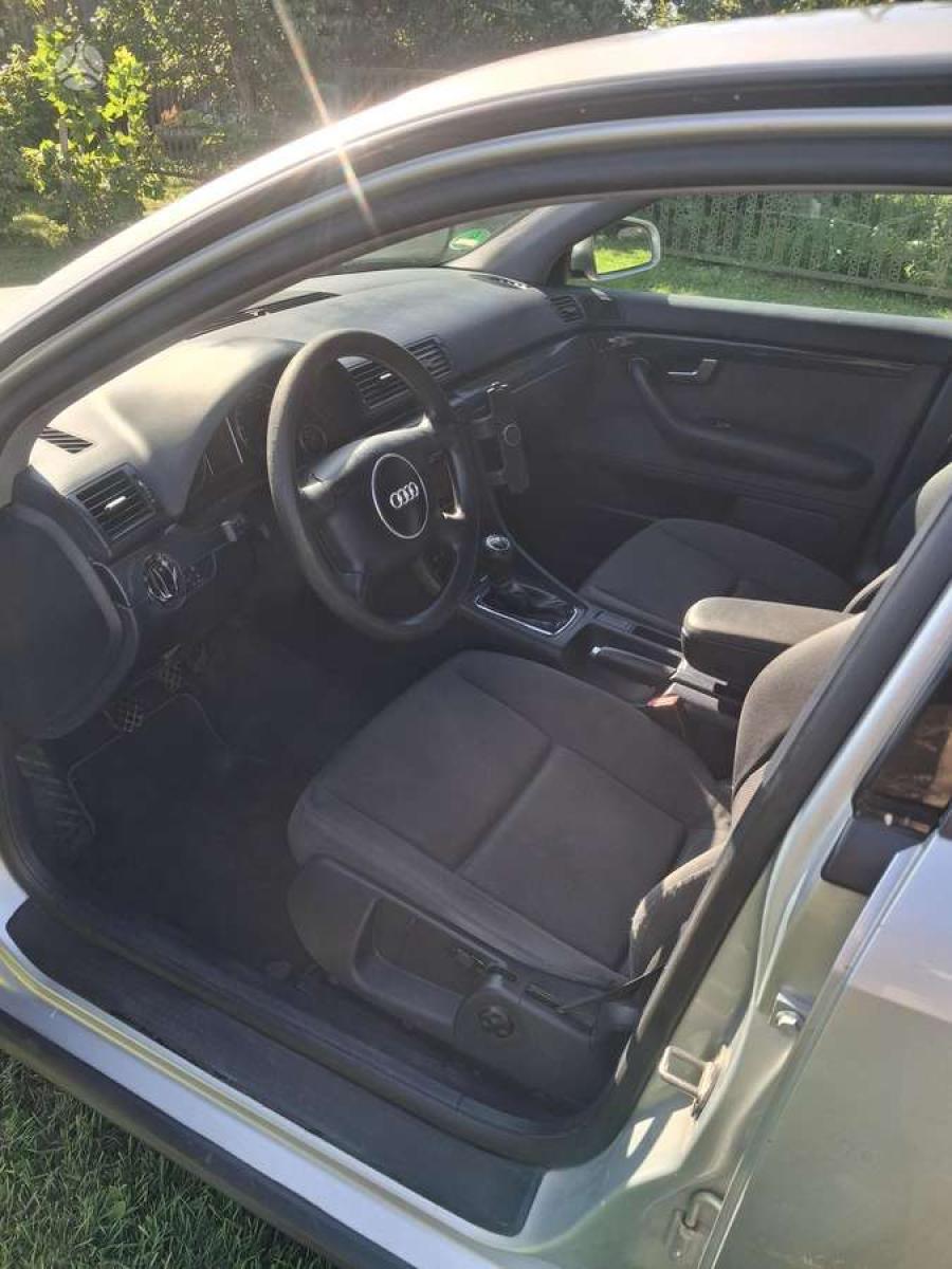 Grey Audi A4 2001 in Ukmerge, with an engine capacity of 1.60 L and mileage of 247 thousand km for 600 €, photo 6 on AUTOMOTO.COM.LV