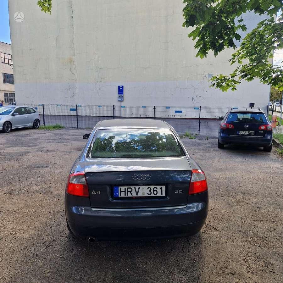 Pelēks Audi A4 2001 Viļņa, ar dzinēja tilpumu 1.98 L un nobraukumu 297 tūkst. km par 1100 €, foto 6 vietnē AUTOMOTO.COM.LV