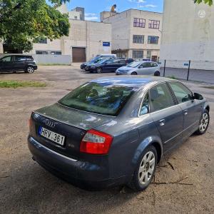 Pelēks Audi A4 2001 Viļņa, ar dzinēja tilpumu 1.98 L un nobraukumu 297 tūkst. km par 1100 €, foto 7 vietnē AUTOMOTO.COM.LV