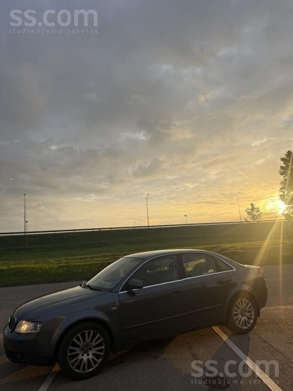 Audi A4 2001 Daugavpils vietnē Pelēks Audi A4 2001 Daugavpils, ar dzinēja tilpumu 1.90 L un nobraukumu 501 tūkst. km par 1500 €, foto 4 vietnē AUTOMOTO.COM.LV