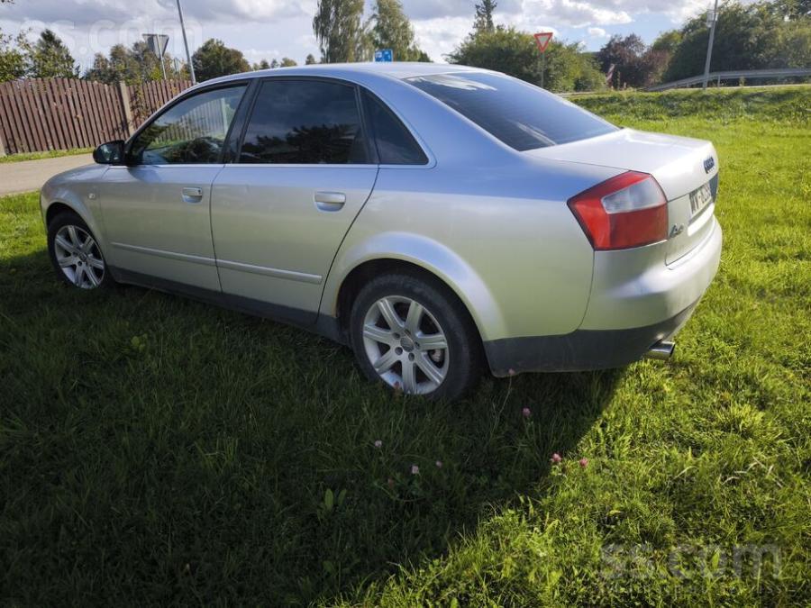 Pelēks Audi A4 2001 Jelgava, ar dzinēja tilpumu 2.00 L un nobraukumu 397 tūkst. km par 1350 €, foto 4 vietnē AUTOMOTO.COM.LV