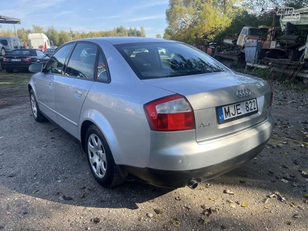 Grey Audi A4 2001 in Vilkaviskis, with an engine capacity of 2.00 L and mileage of 283 thousand km for 499 €, photo 4 on AUTOMOTO.COM.LV