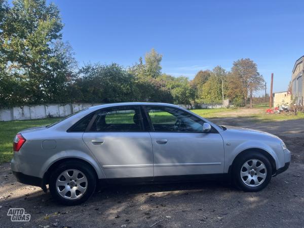Grey Audi A4 2001 in Vilkaviskis, with an engine capacity of 2.00 L and mileage of 283 thousand km for 499 €, photo 7 on AUTOMOTO.COM.LV