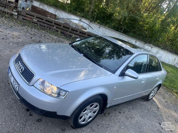 Grey Audi A4 2001 in Vilkaviskis, with an engine capacity of 2.00 L and mileage of 283 thousand km for 499 €, photo 10 on AUTOMOTO.COM.LV