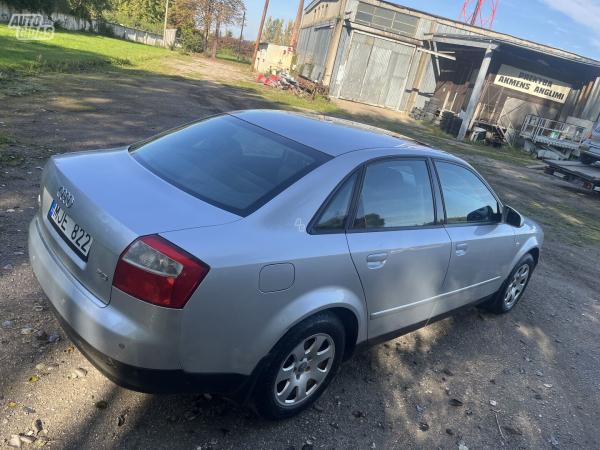 Grey Audi A4 2001 in Vilkaviskis, with an engine capacity of 2.00 L and mileage of 283 thousand km for 499 €, photo 11 on AUTOMOTO.COM.LV