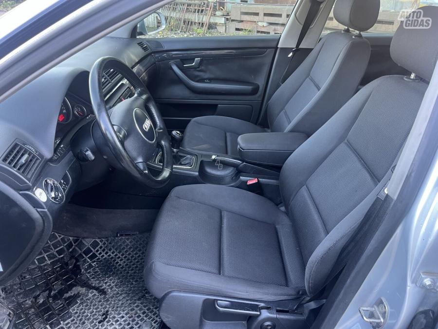 Grey Audi A4 2001 in Vilkaviskis, with an engine capacity of 2.00 L and mileage of 283 thousand km for 499 €, photo 12 on AUTOMOTO.COM.LV