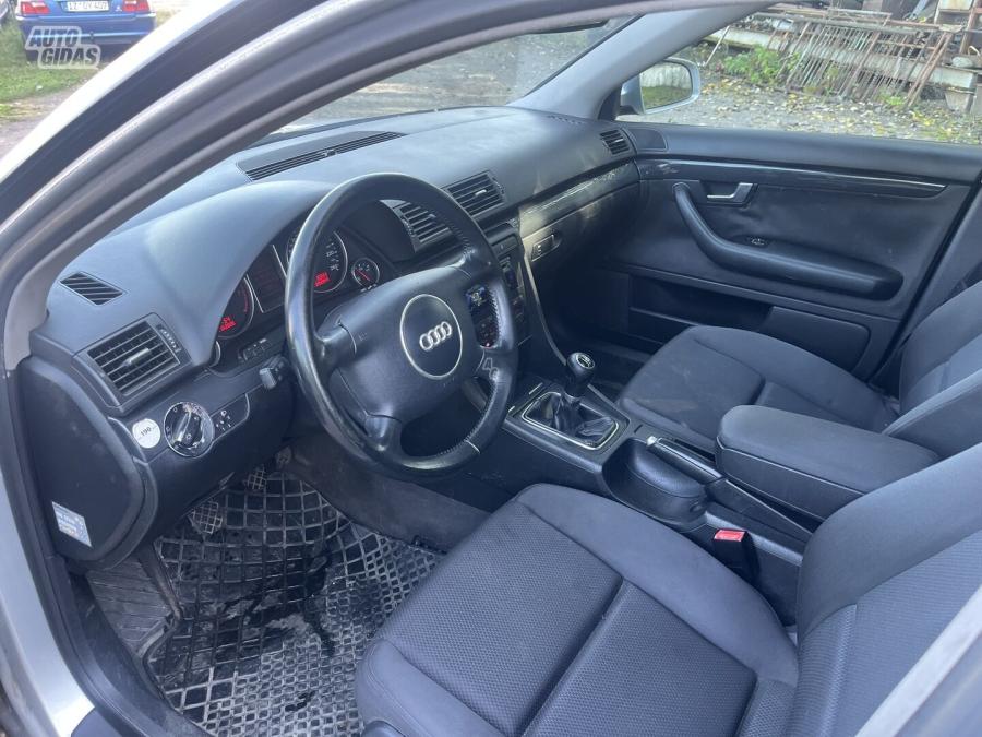 Grey Audi A4 2001 in Vilkaviskis, with an engine capacity of 2.00 L and mileage of 283 thousand km for 499 €, photo 13 on AUTOMOTO.COM.LV