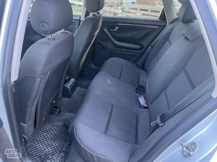 Grey Audi A4 2001 in Vilkaviskis, with an engine capacity of 2.00 L and mileage of 283 thousand km for 499 €, photo 14 on AUTOMOTO.COM.LV