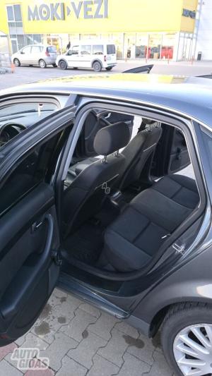 Grey Audi A4 2001 in Kaunas, with an engine capacity of 1.90 L and mileage of 318 thousand km for 1400 €, photo 8 on AUTOMOTO.COM.LV