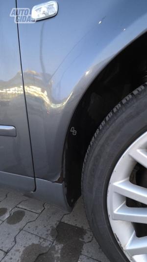 Grey Audi A4 2001 in Kaunas, with an engine capacity of 1.90 L and mileage of 318 thousand km for 1400 €, photo 18 on AUTOMOTO.COM.LV
